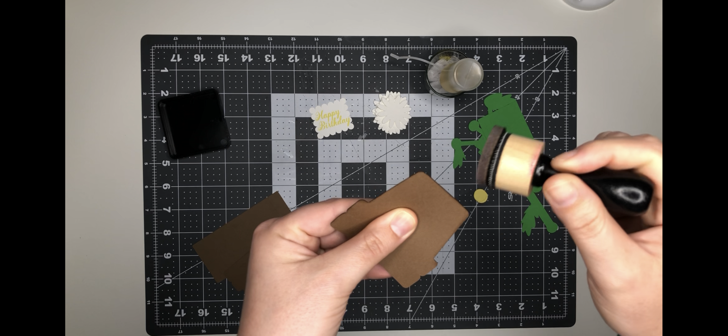 Daisy Box Card SVG Assembly - Crafty Christie’s Creations