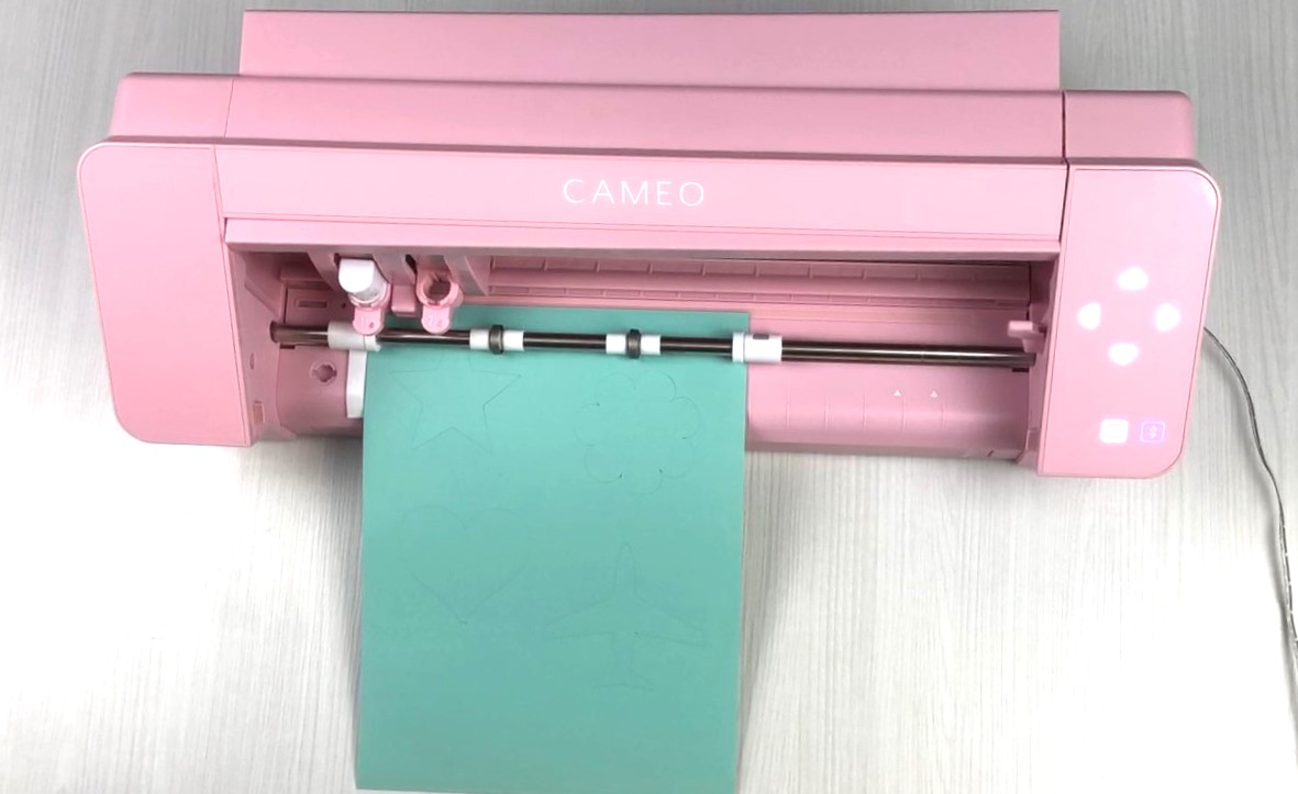 Pop Out Cut Feature with Silhouette - Crafty Christie’s Creations